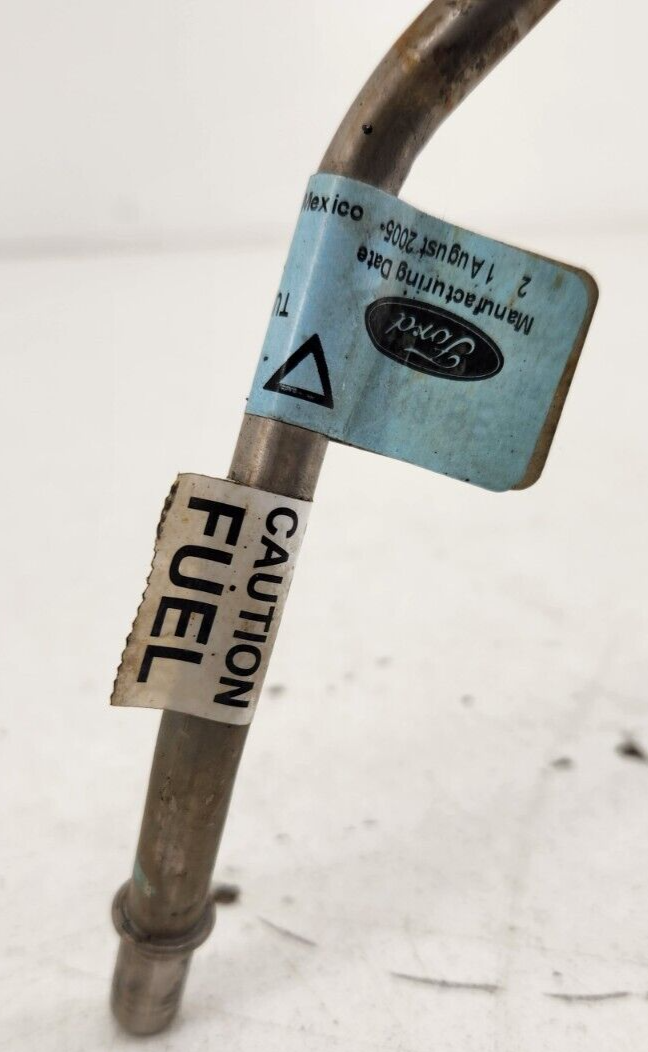 2005-2007 Ford F250 F350 5.4L Top of Transmission Fuel Supply Line 5C34 ...