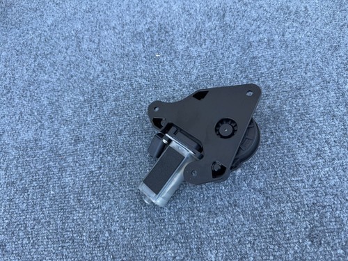 FRONT OR REAR LEFT DOOR SOFT CLOSE MOTOR BENTLEY FLYING SPUR OEM (2013 ...