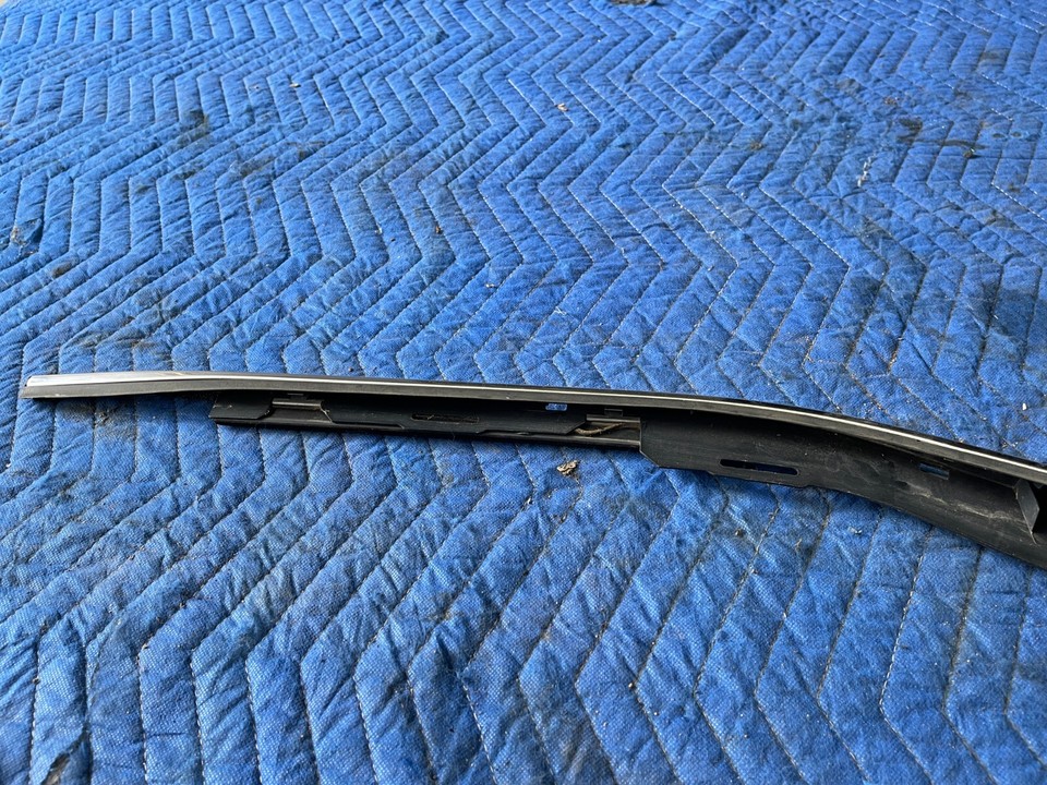 2017-2020 FORD F250 F350 F450 FRONT RIGHT DOOR CHROME WINDOW BELT ...