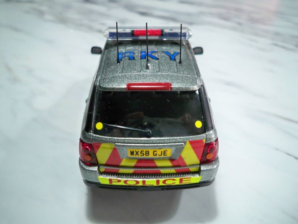 1/43rd Code3 RANGE ROVER METROPOLITAN POLICE ARMED RESPONSE UNIT. | eBay UK