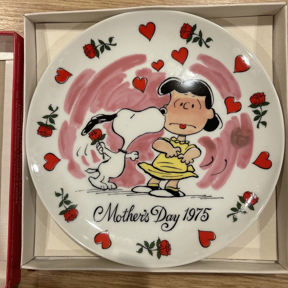 Peanuts 1975 Mother's Day Plate, Charles Schulz, Schmid 4th | eBay
