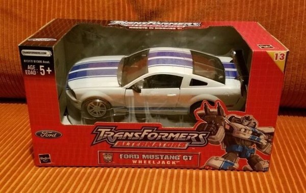Hasbro Transformers Alternators - Ford Mustang GT Wheeljack Action ...