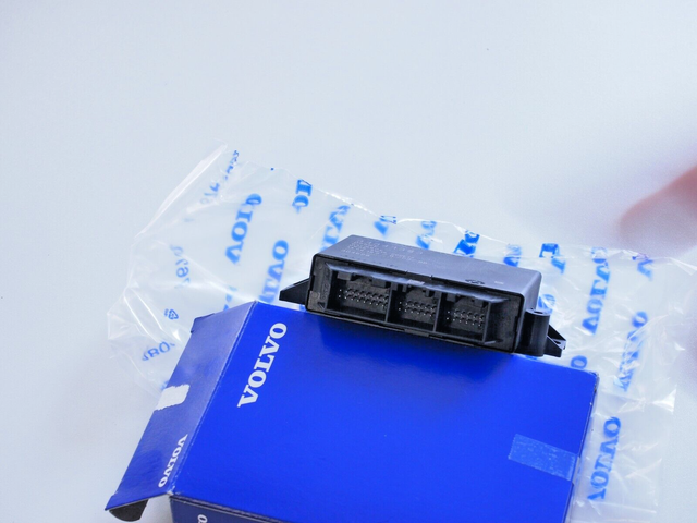 Volvo Xc90 Genuine PDC Parking Distance Control Unit 31341383 for sale ...