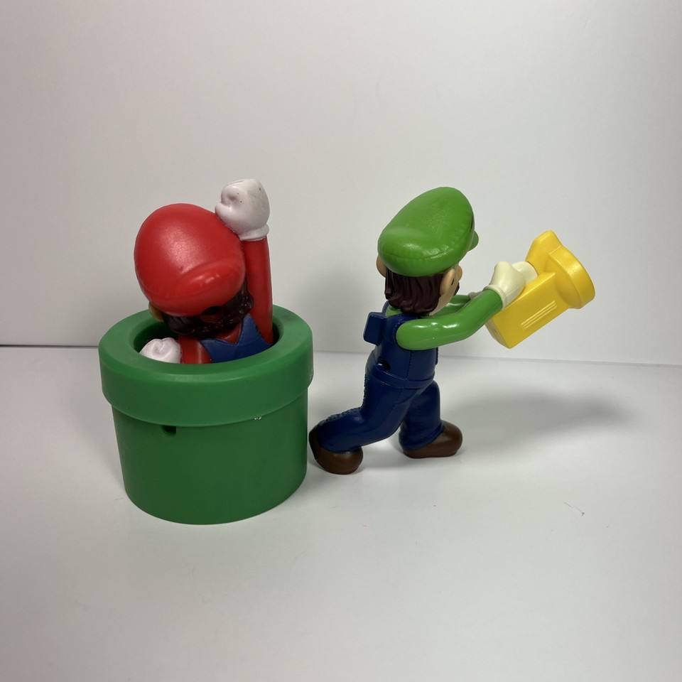 Nintendo Super Mario Bros McDonalds Toys Luigi w/ Flashlight & Mario ...