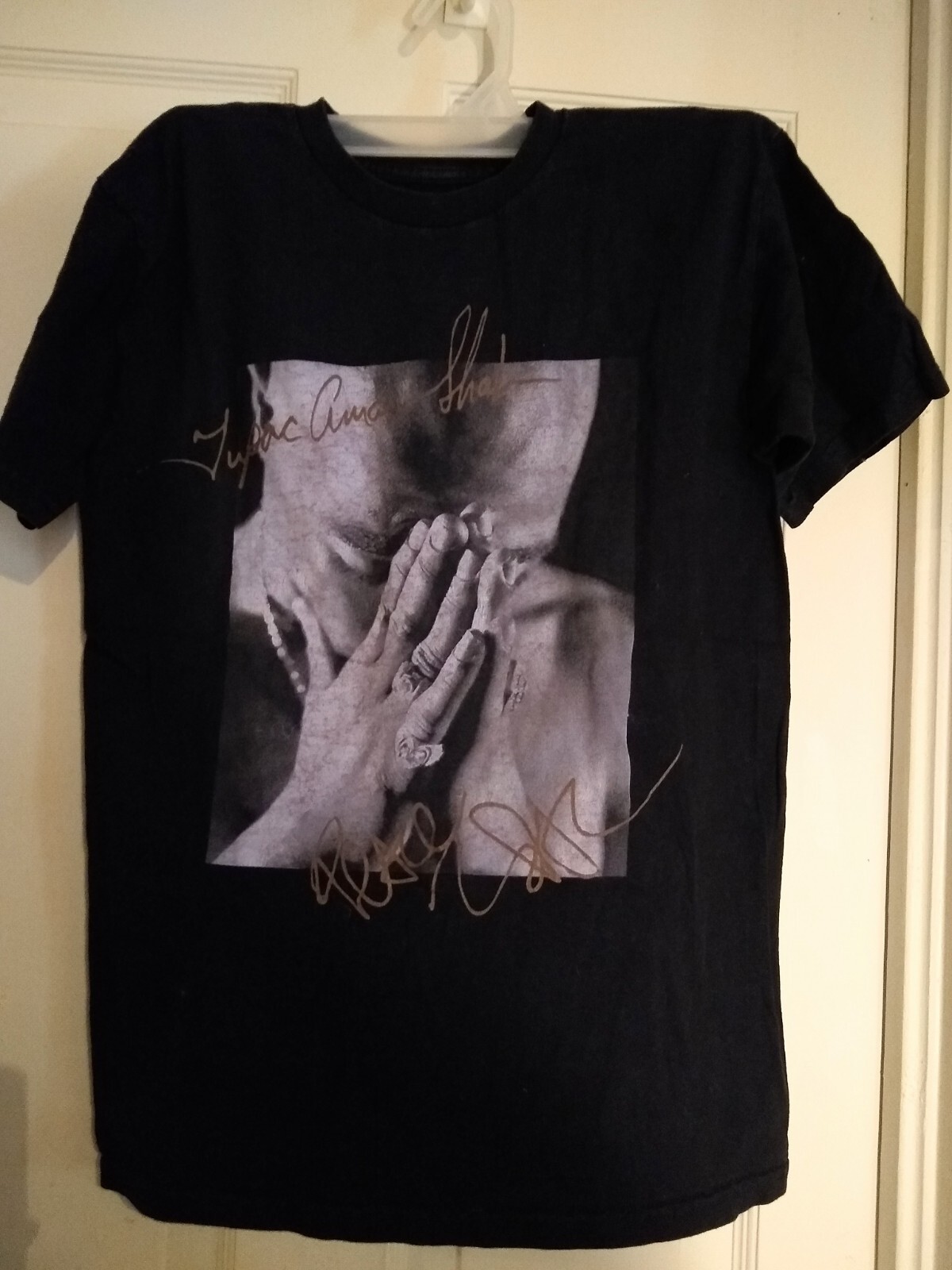 2Pac Tupac Shakur Shoe Palace Brand Praying Hands Shi… - Gem