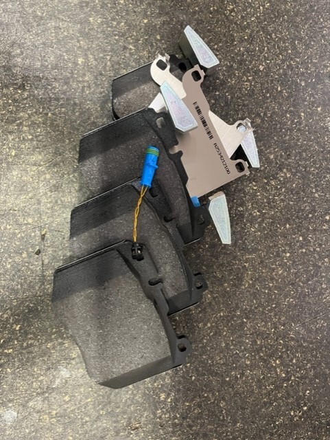 Mercedes-Benz GLC 253 Front brake pads A0004208503 for sale online | eBay