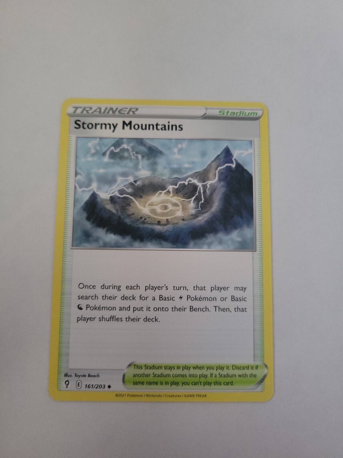 Stormy Mountains 161/203 Swsh07: Evolving Skies Regular | Compra online ...