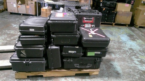 *Mixed Lot Of 20* Traveling Cases w/Custom For Audio / Video ...