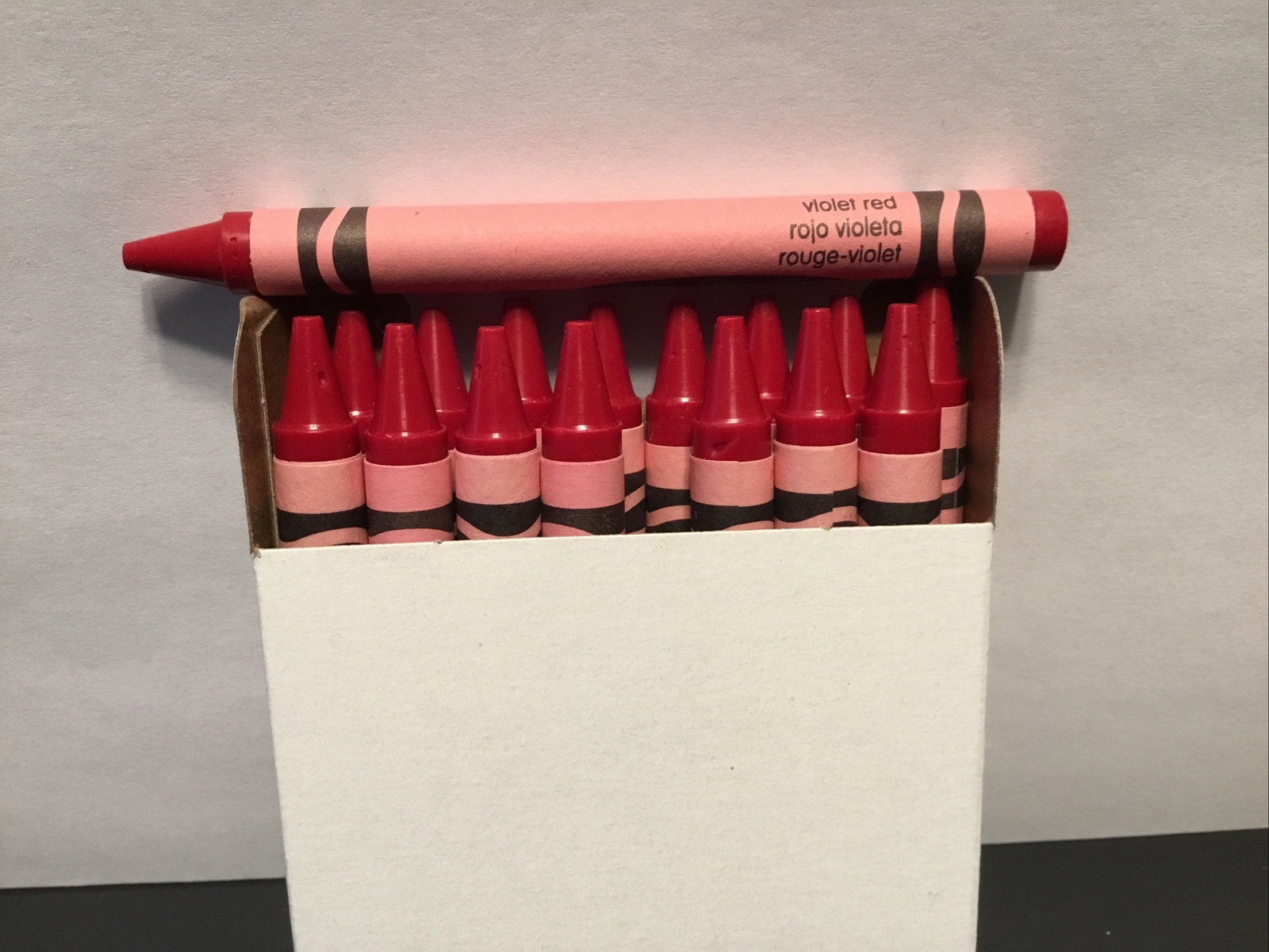 (16) Crayola Crayons (violet red) BULK | eBay