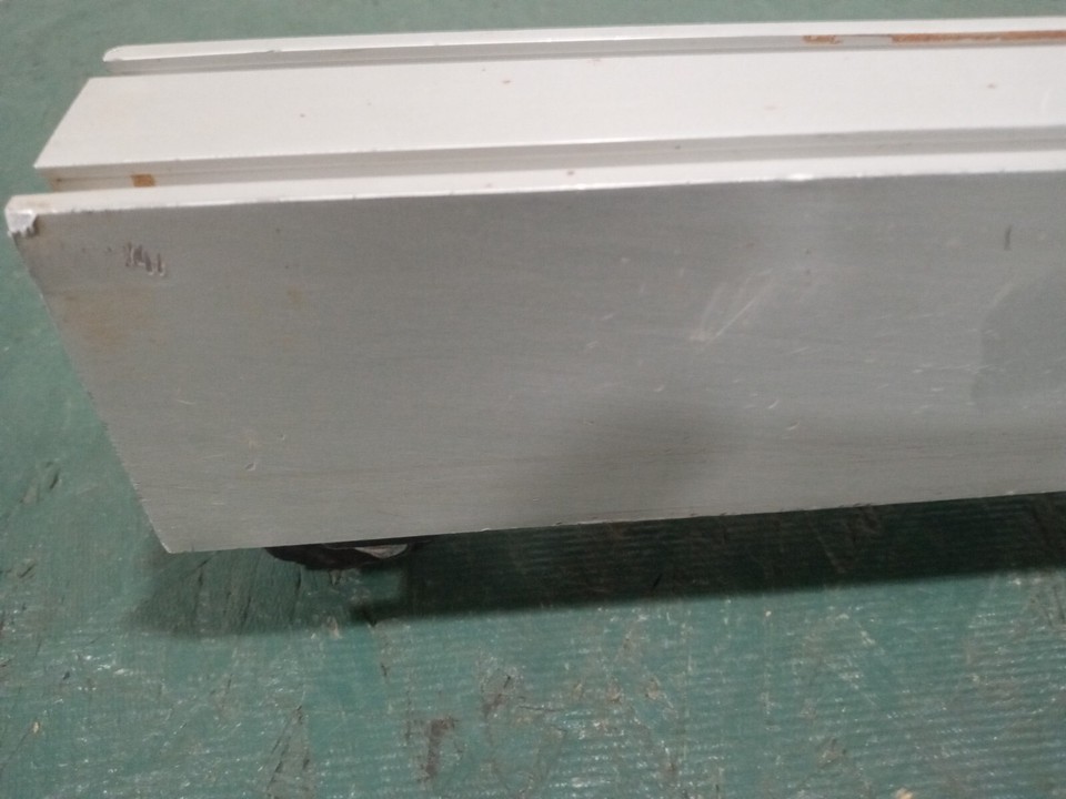 Delta Contractor Table Saw Rip Fence and Guide Rail System for 27" Cast ...