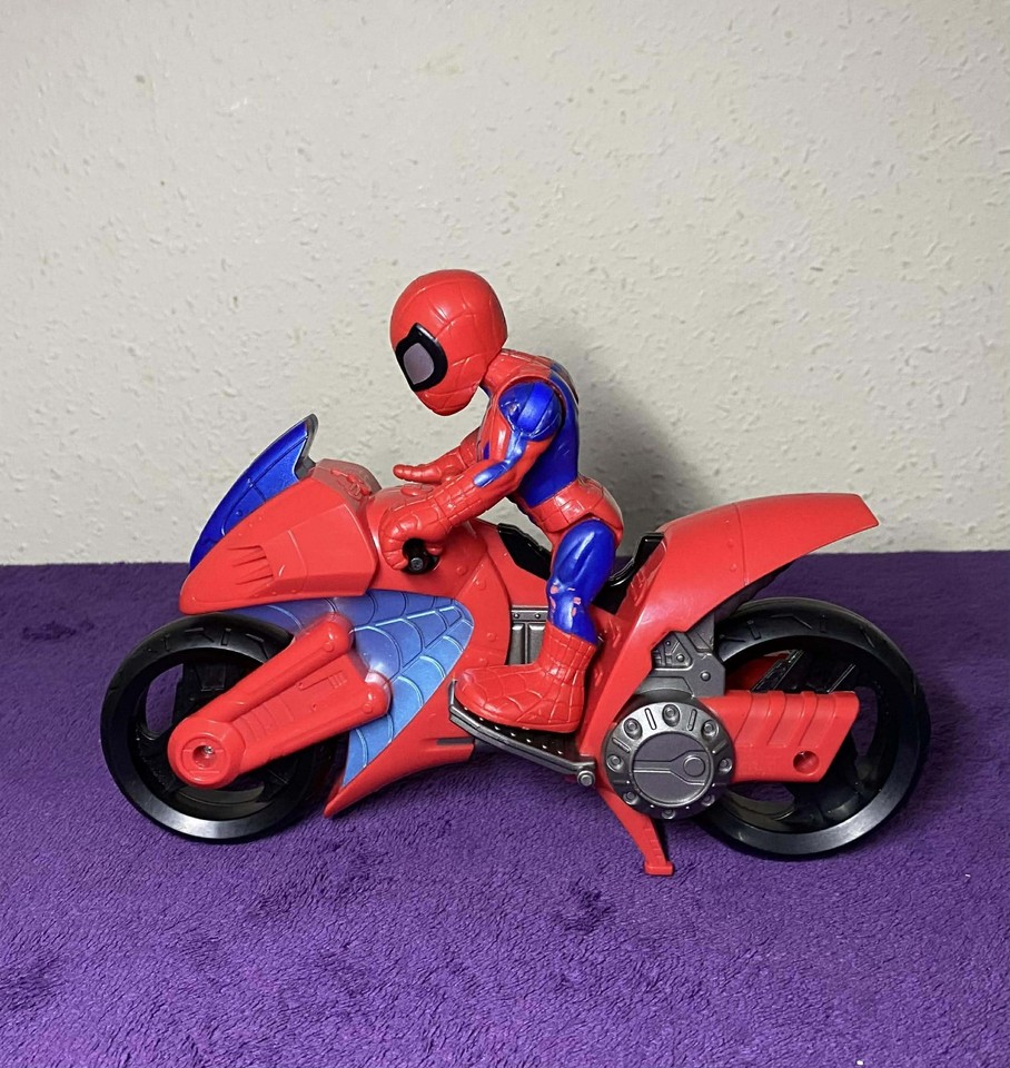 Hasbro Marvel Spider-Man Race Car & Motorcycle with Action Figures ...