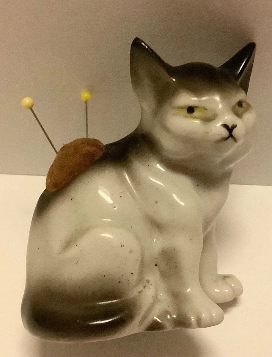 Cat Pin Cushion