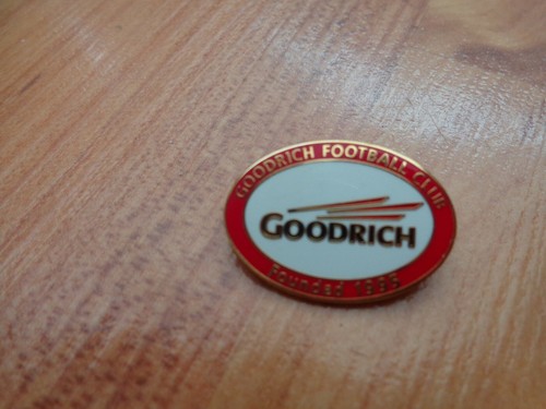 DISTINTIVO SPILLA CALCIO SMALTO CLASSICO GOODRICH FC NON LEGA | eBay
