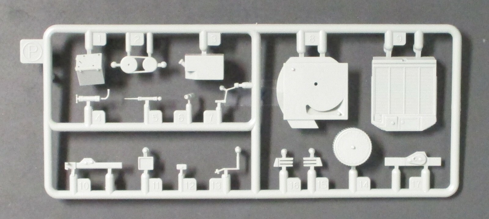 DRAGON 1/35 Scale Geschützwagen 38 s.IG. 33/2 - Parts Tree P from Kit ...