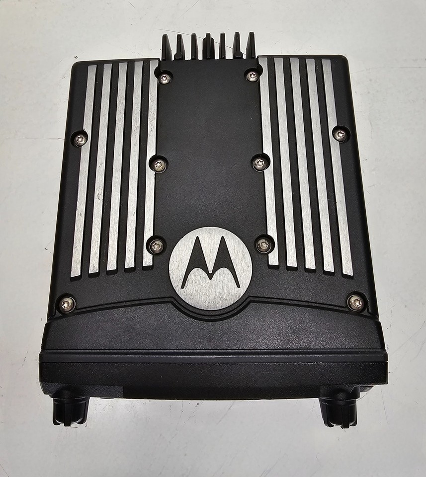 Motorola XTL5000 XTL-5000 UHF 450-520MHz 40 Watt P25 Digital Radio | eBay