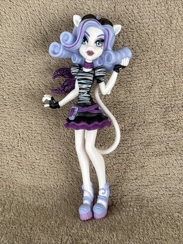 Monster High Doll Catrine DeMew 6” Vinyl Magazine Figure Collectable ...