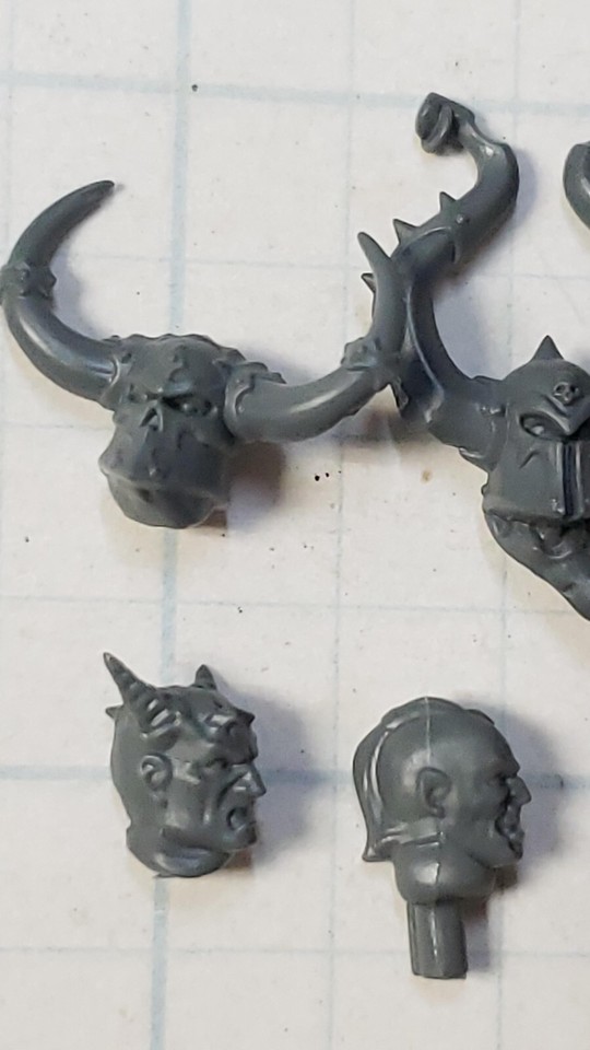 Warhammer Slaves to Darkness Armory Bits Chaos Warriors Horned Mutated ...