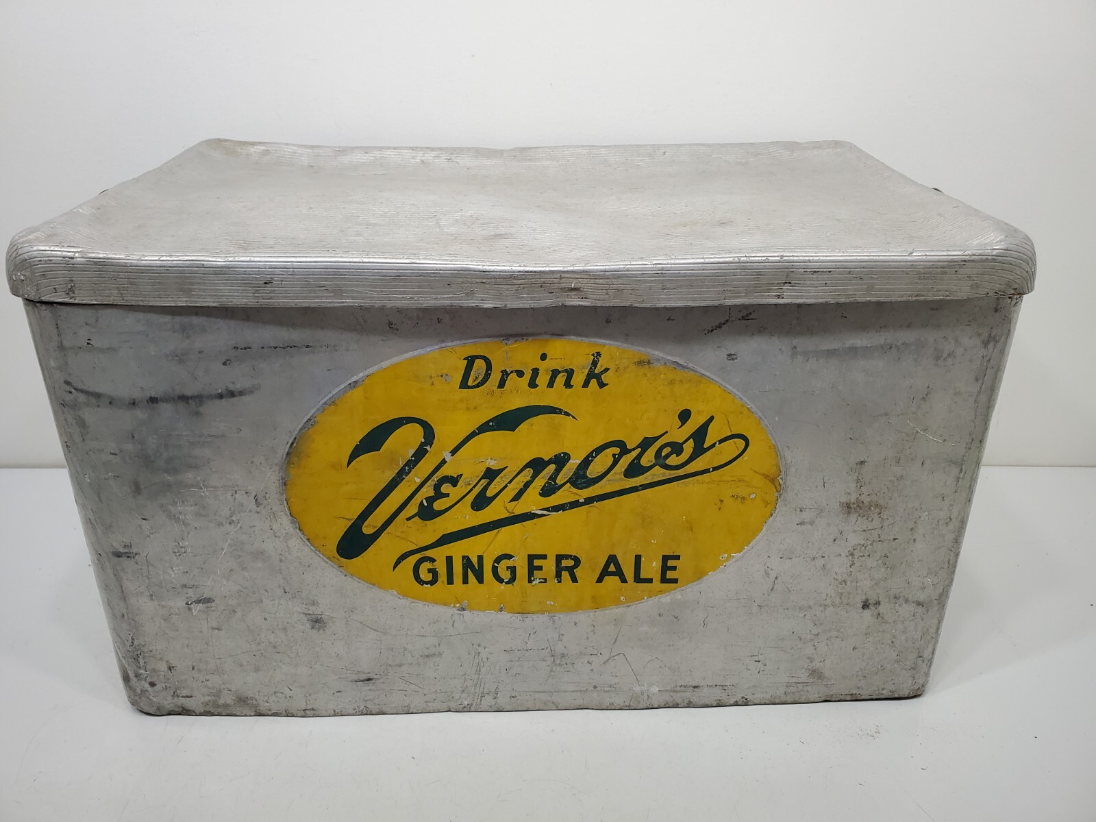 Vintage Vernor's Ginger Ale Metal Soda Cronstrom Cooler Ice Box Chest ...
