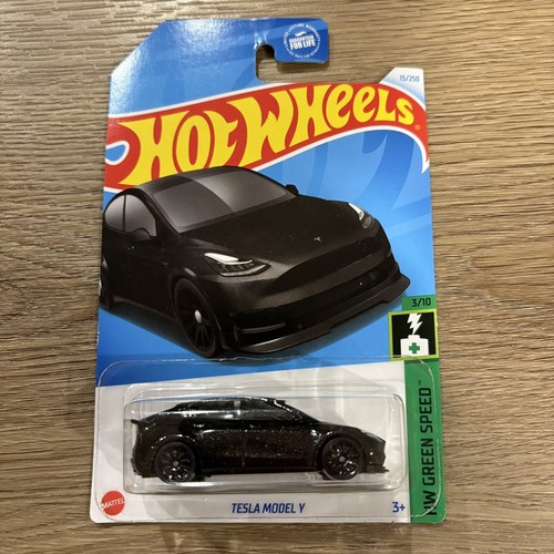 Hot Wheels - Lot of 24 - EXOTICS, MUSCLE MANIA, RACE DAY, ROADSTERS ...