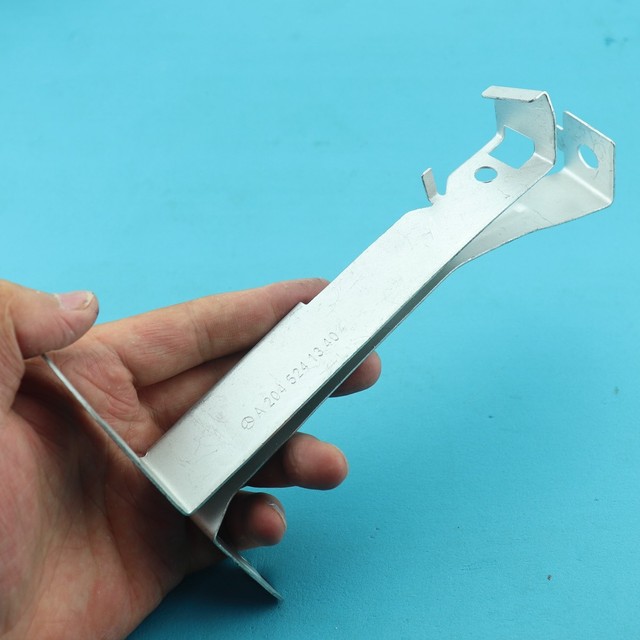 NEW Fit Mercedes Benz OEM Splash Shield-Front Shield Bracket Left ...