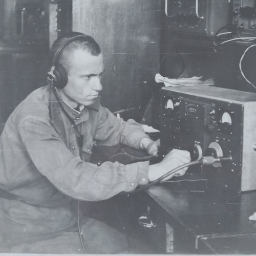 Soldier Radio Station soviet Army Military Man ussr Radio Cold War Vtg ...