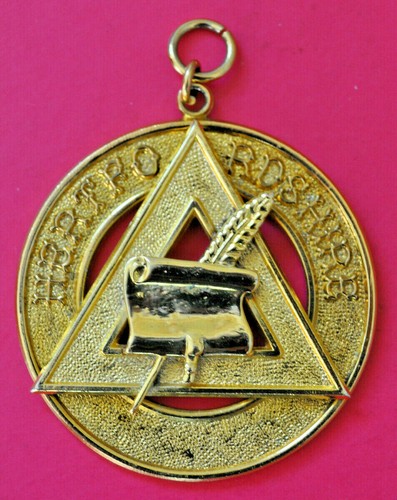 Hertfordshire Past Provincial Grand Registrar Royal Arch Chapter jewel ...