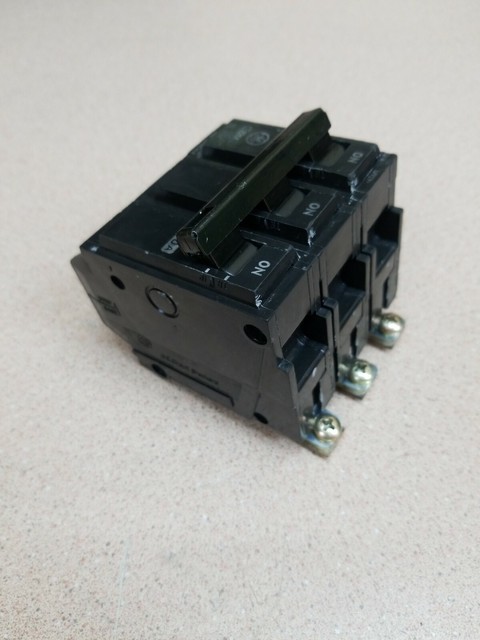 General Electric GE Circuit Breaker 100 Amp 240v 3 Pole 22kaic ...