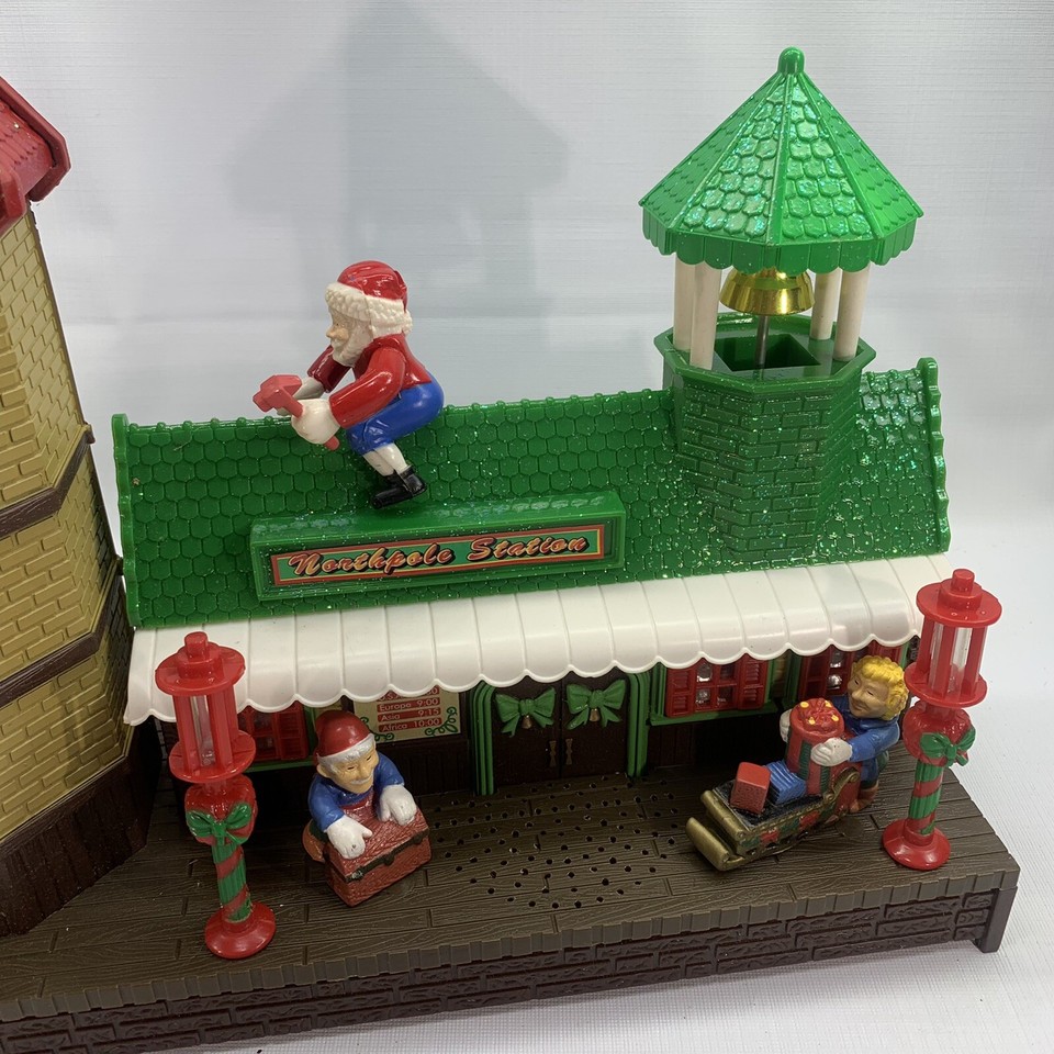 1993 TOY STATE Christmas Magic NORTHPOLE TRAIN STATION TALKING LIGHTS ...