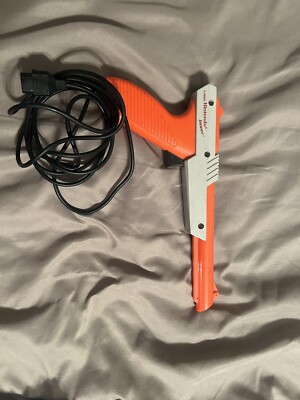 Original 1985 Orange Nintendo NES Zapper Duck Hunt Gun NES-005 OEM ...