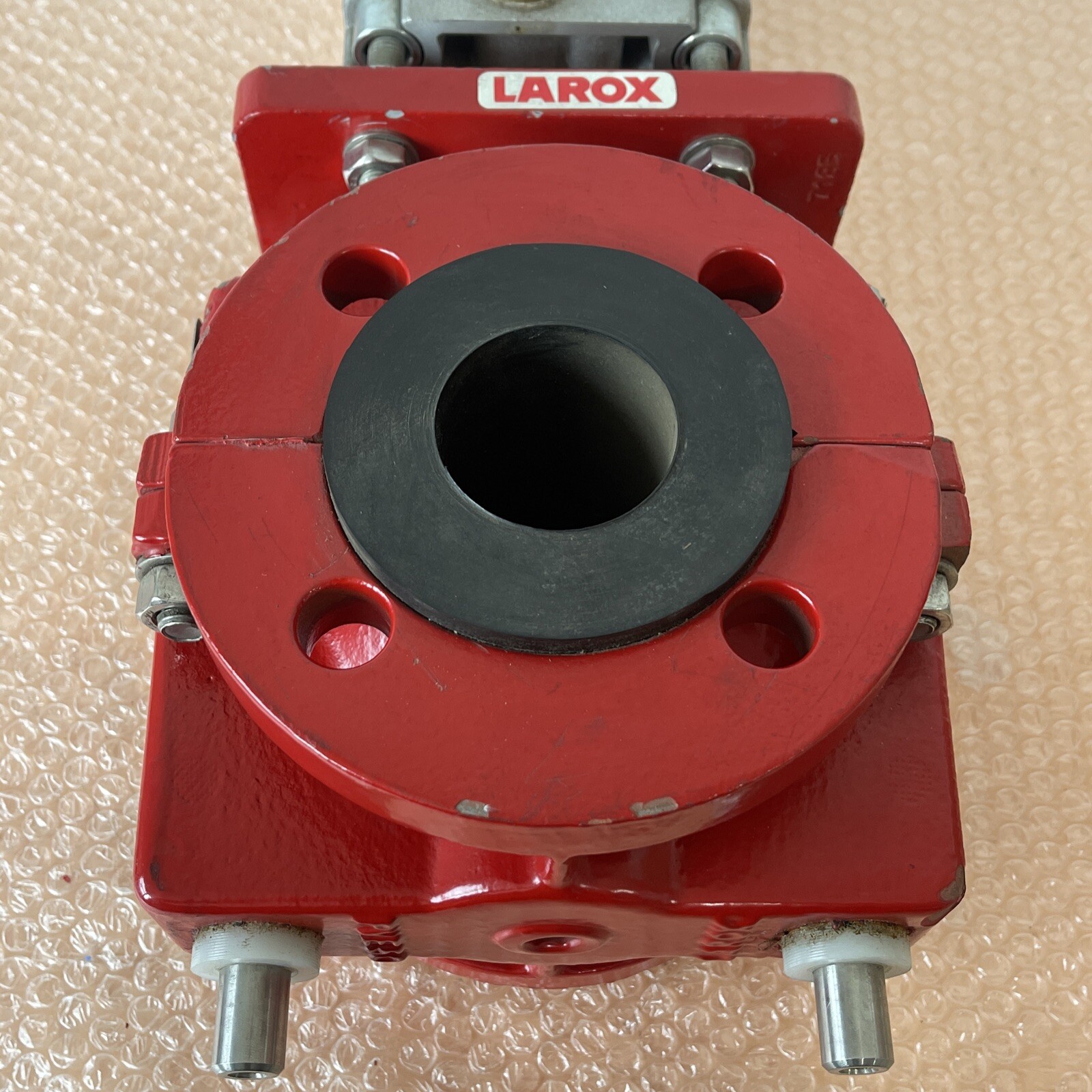 NEW OLD STOCK- LAROX PVE2A125-601L Actuated Pinch Valve || FAST SHIPPED ...