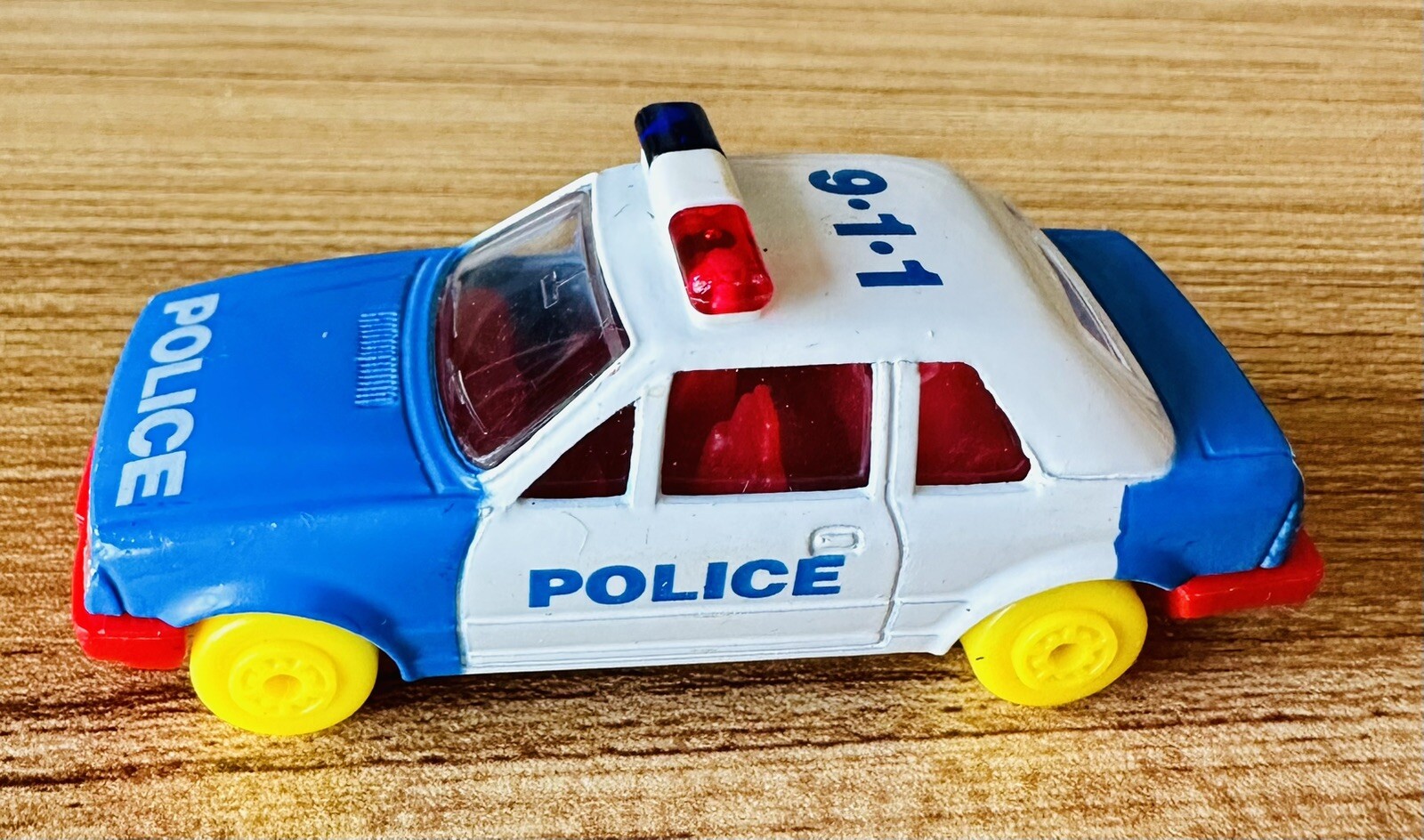 1/64 Scale 1980's Ford Escort 1.6i Diecast Police Car Toy (Maisto First ...
