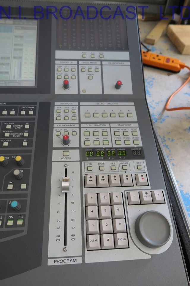 Sony DMX-R100 sound mixer with flightcase + 2x dmbk-r103 options mixer ...