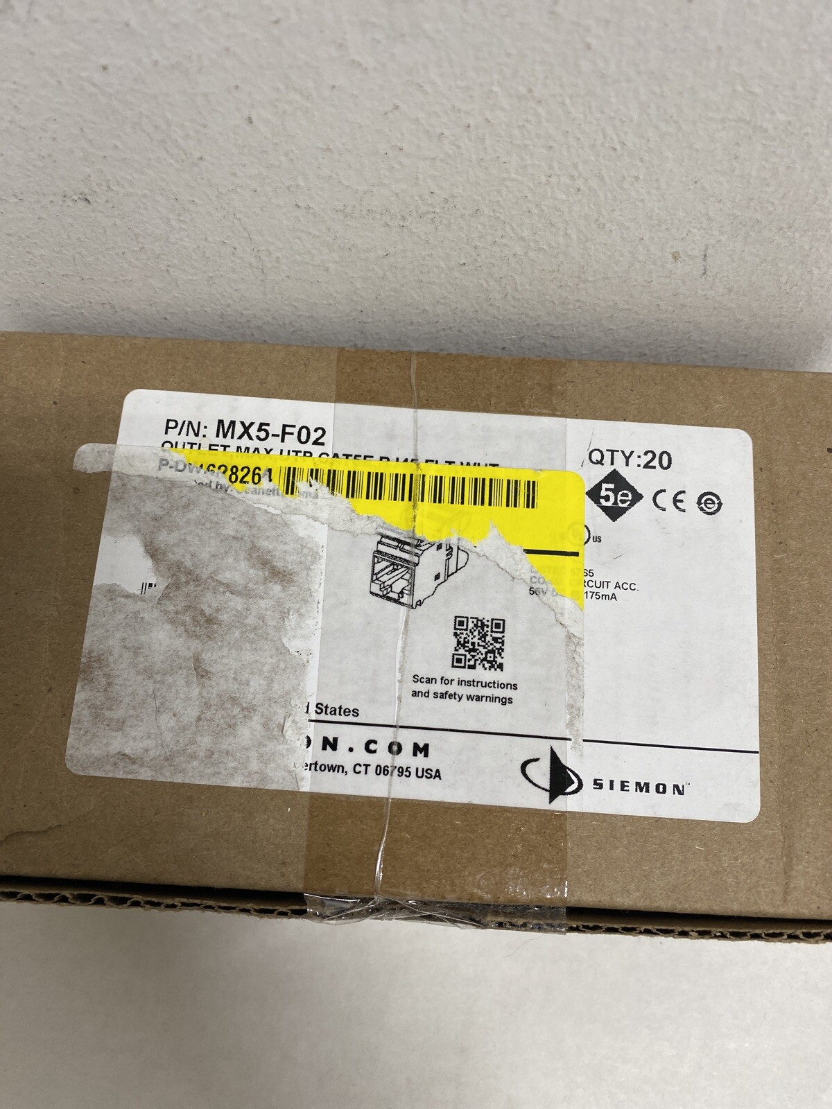 BOX OF 20 SIEMON MX5-F02 CAT5E RJ45 FLAT WHITE OUTLET JACK NEW SEE ...