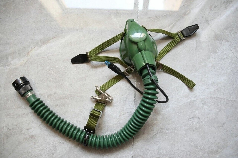 Original Militaria MiG Fighter Pilot Leather Helmet,Oxygen Mask,Goggles ...