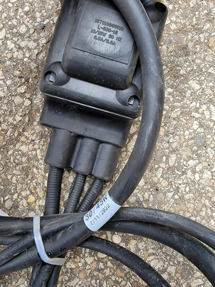 ADB Safegate Airfield Lighting Series Isolating Transformer 30/45W | eBay