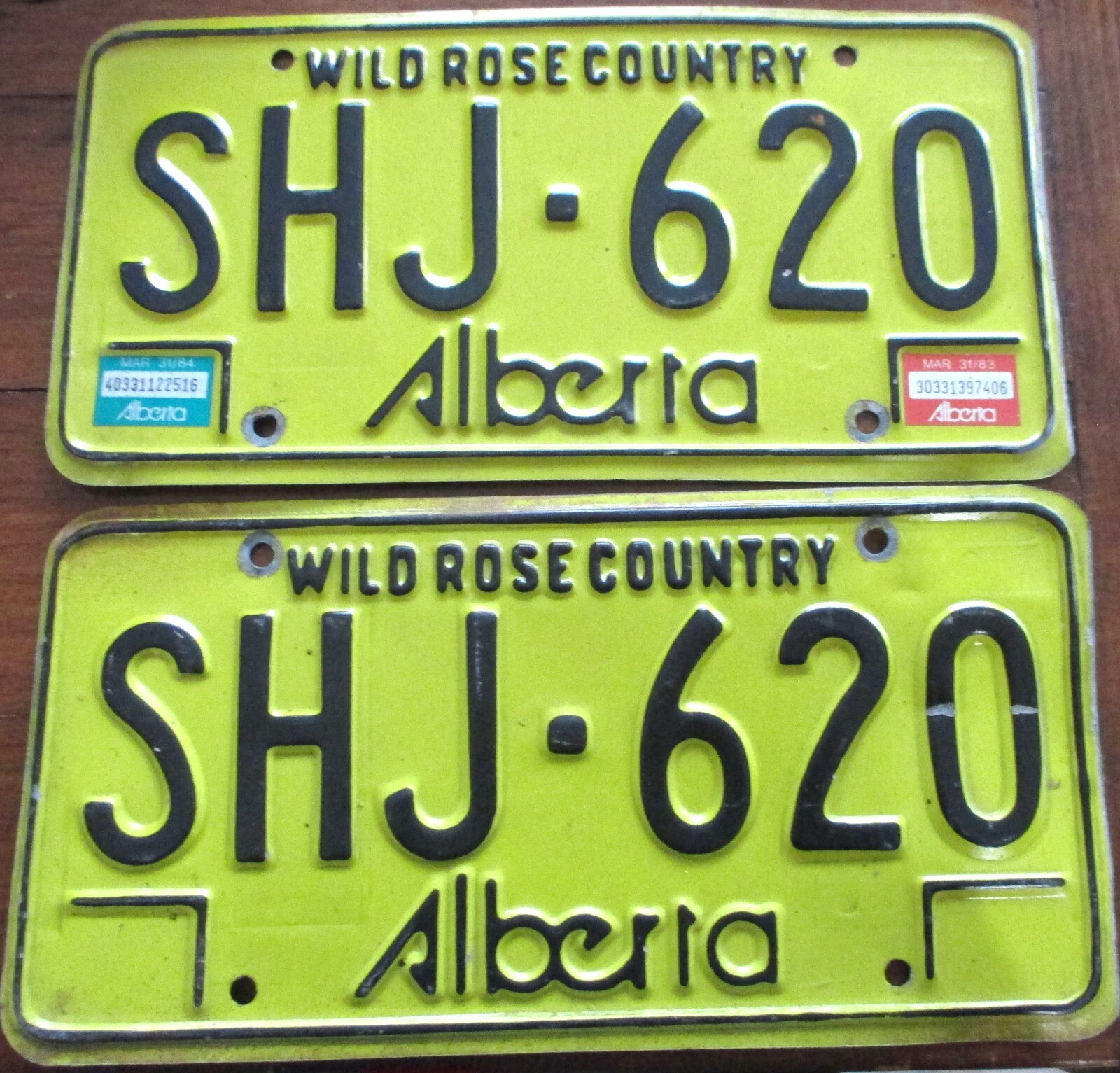 1983 1984 ALBERTA CANADA PAIR LICENSE PLATES # SHJ 620 | eBay