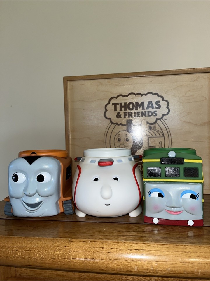 THOMAS APPLAUSE MUGS ! THOMAS FRIENDS TRAIN WOODEN RAILWAY COLLECTOR ...