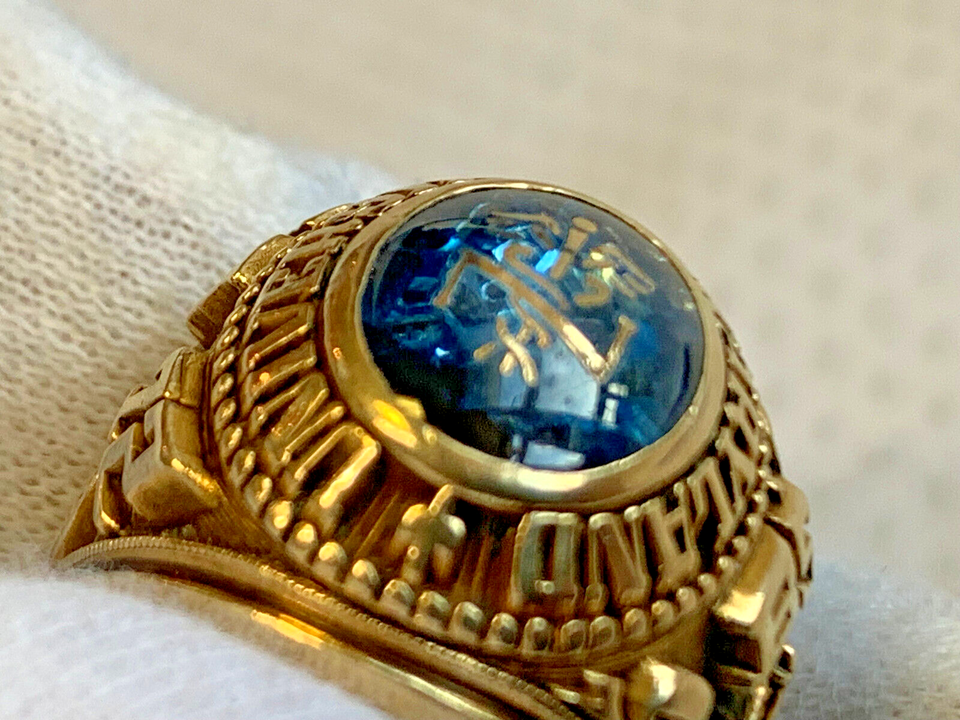 1972 University of Maryland Medicine Ring 10K Gold 17.58g Sz 7 Sapphire ...