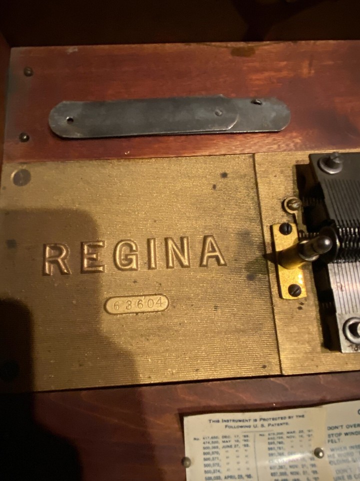 Regina Vintage Music Box in Mint Condition Includes 22 Copper Records ...