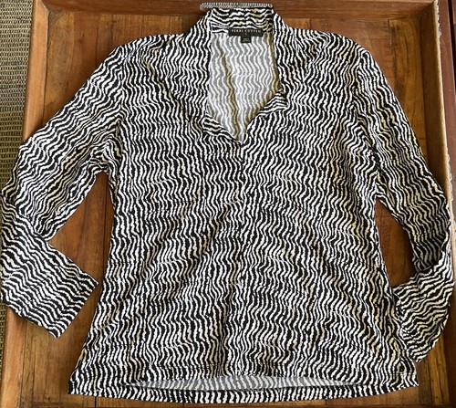 Perri Cutten Long Sleeve Black White Print V Neck Top Shirt Blouse Size ...