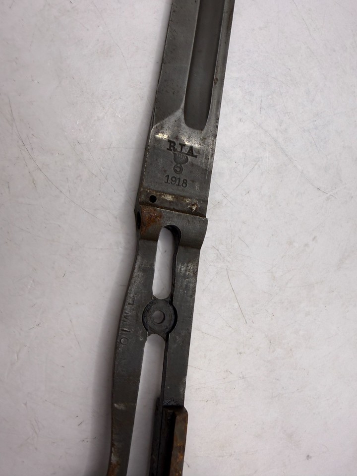 R.I.A. RIA 1918 BAYONET BLADE US TWO serial numbers maybe rare good ...