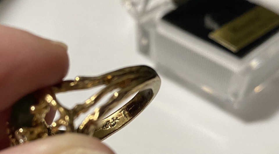 Ronte of Hollywood Jade Genuine Cluster Ring Gold Tone Size 7 in Box JJ ...