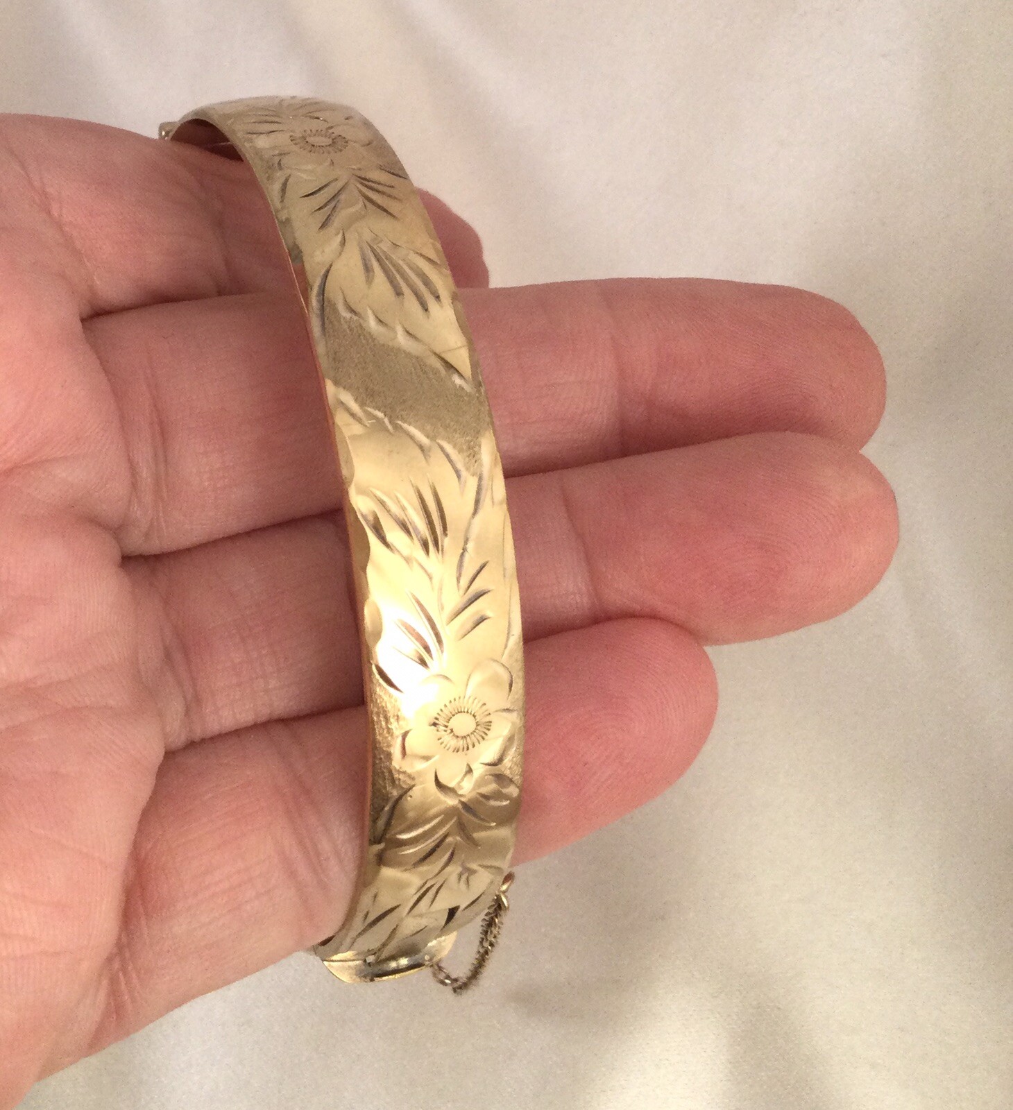 Vintage Jewellery Yellow Gold Hinged Chain Bangle Antique Jewelry UK ...