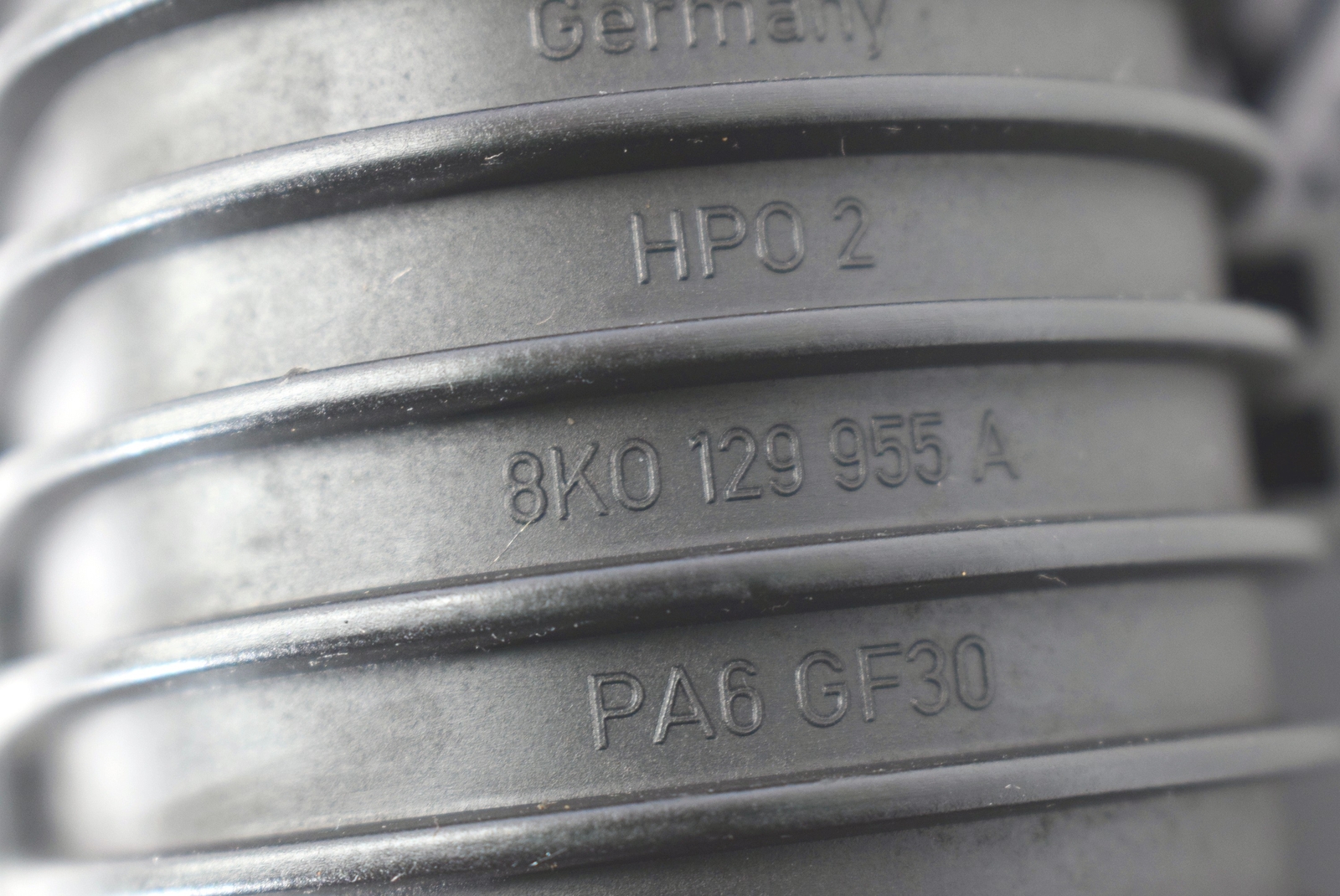 Audi A4 8K A5 8T Q5 8R 2.0TFSI Pulsationsdämpfer Ladeluftkühler ...