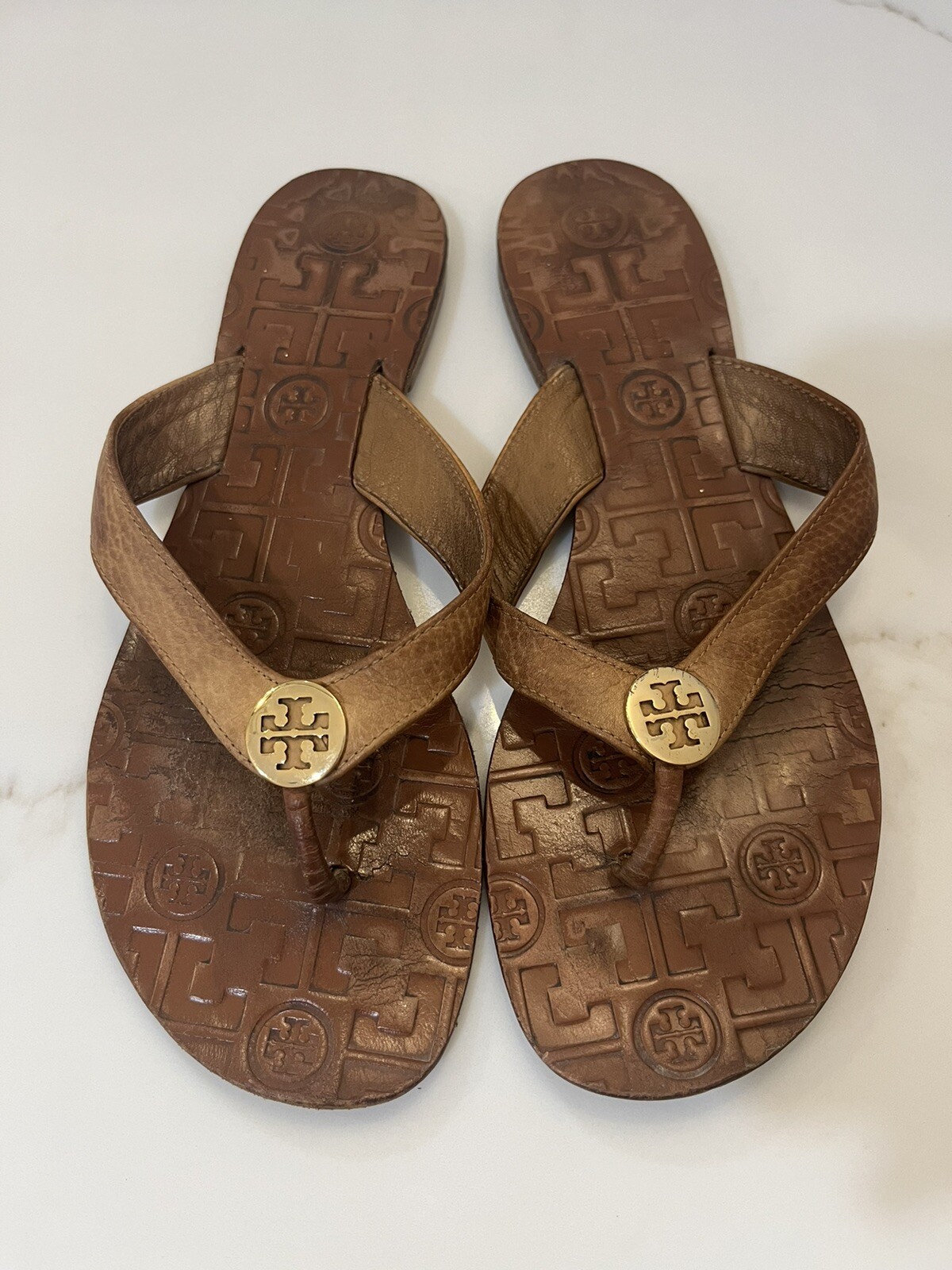 Tory Burch Thora Thong 7.5 Tan Leather Gold Reva Logo Sandal Flip Flop ...