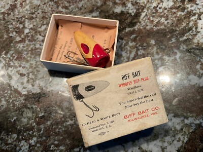 Vintage Milwaukee Wisconsin Biff Bait Fishing Lure Antique Tackle Box ...
