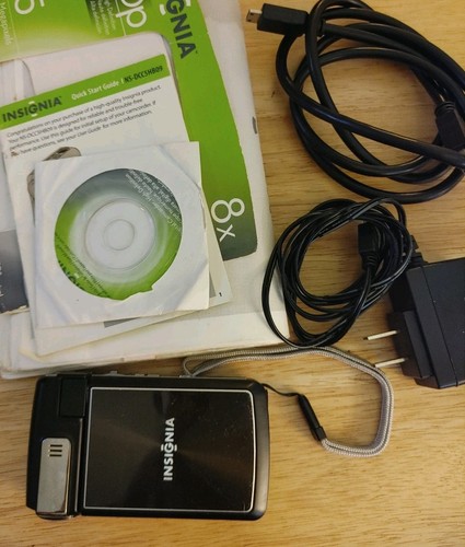 Insignia 720p HD Compact Camcorder 5.0 MP- 3" LCD Swivel Screen - NS ...