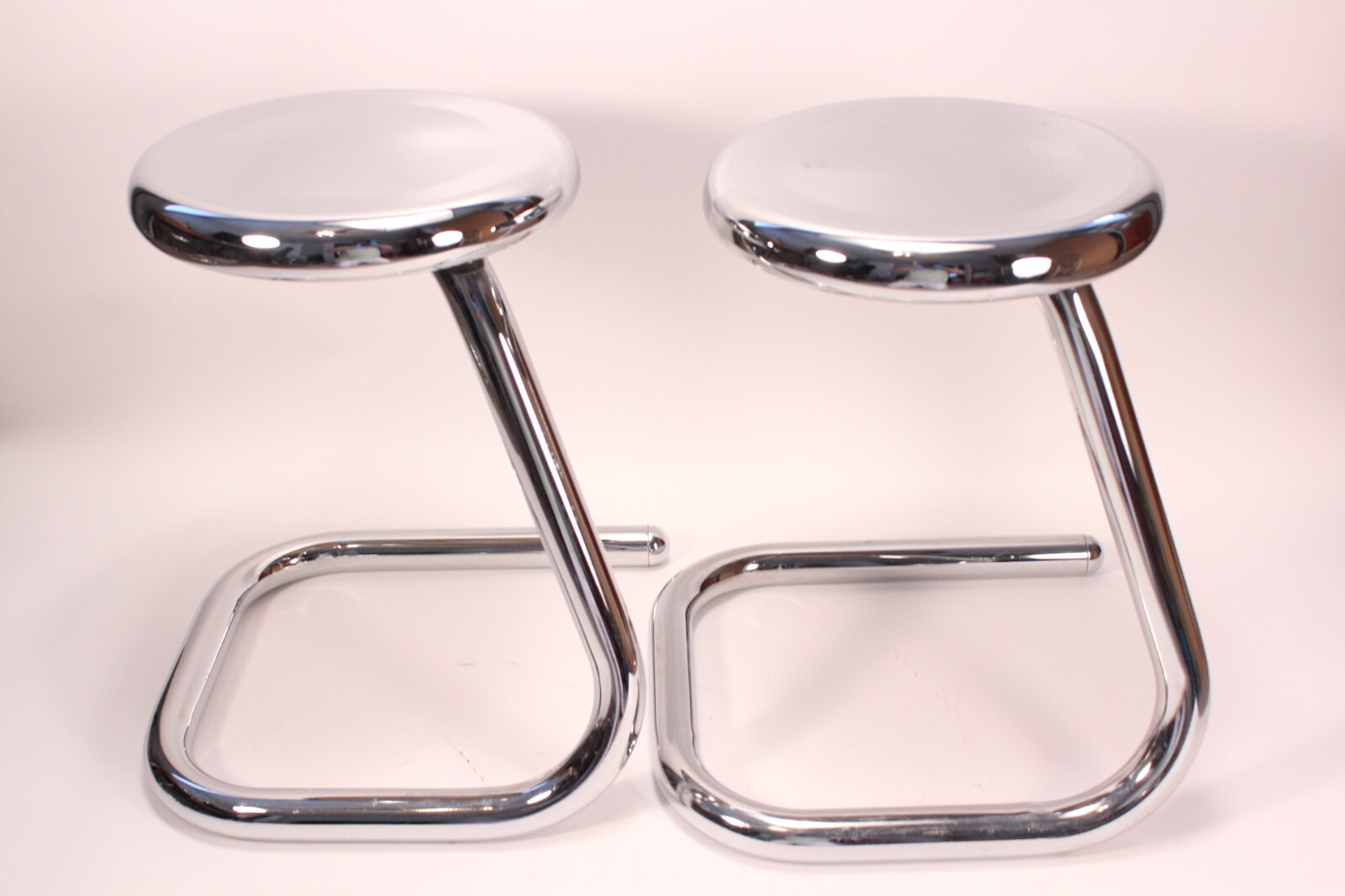 Tubular Chrome Hayworth k700 Paperclip Kinetic Stool Atomic Design ...