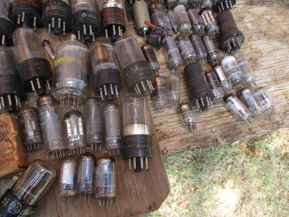 BIG LOT OF OLD RECOVERED RADIO VACUUM TUBES - SOLD AS IS - VINTAGE ...