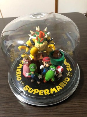 Super Mario Bros. characters figures Club Nintendo dome case Jp 2012 ...